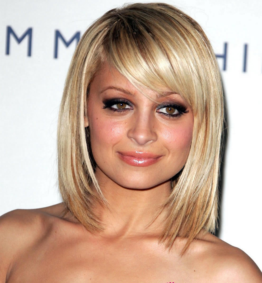11 best hairstyles for a round face and thin hair! Ready to shine ...