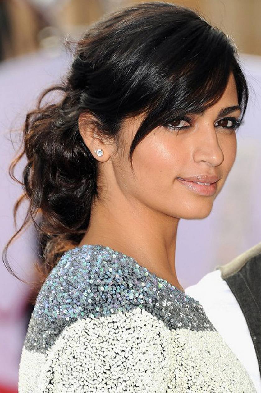 22 Bun Hairstyle Ideas for Girls with Bangs – HairStyles for Women